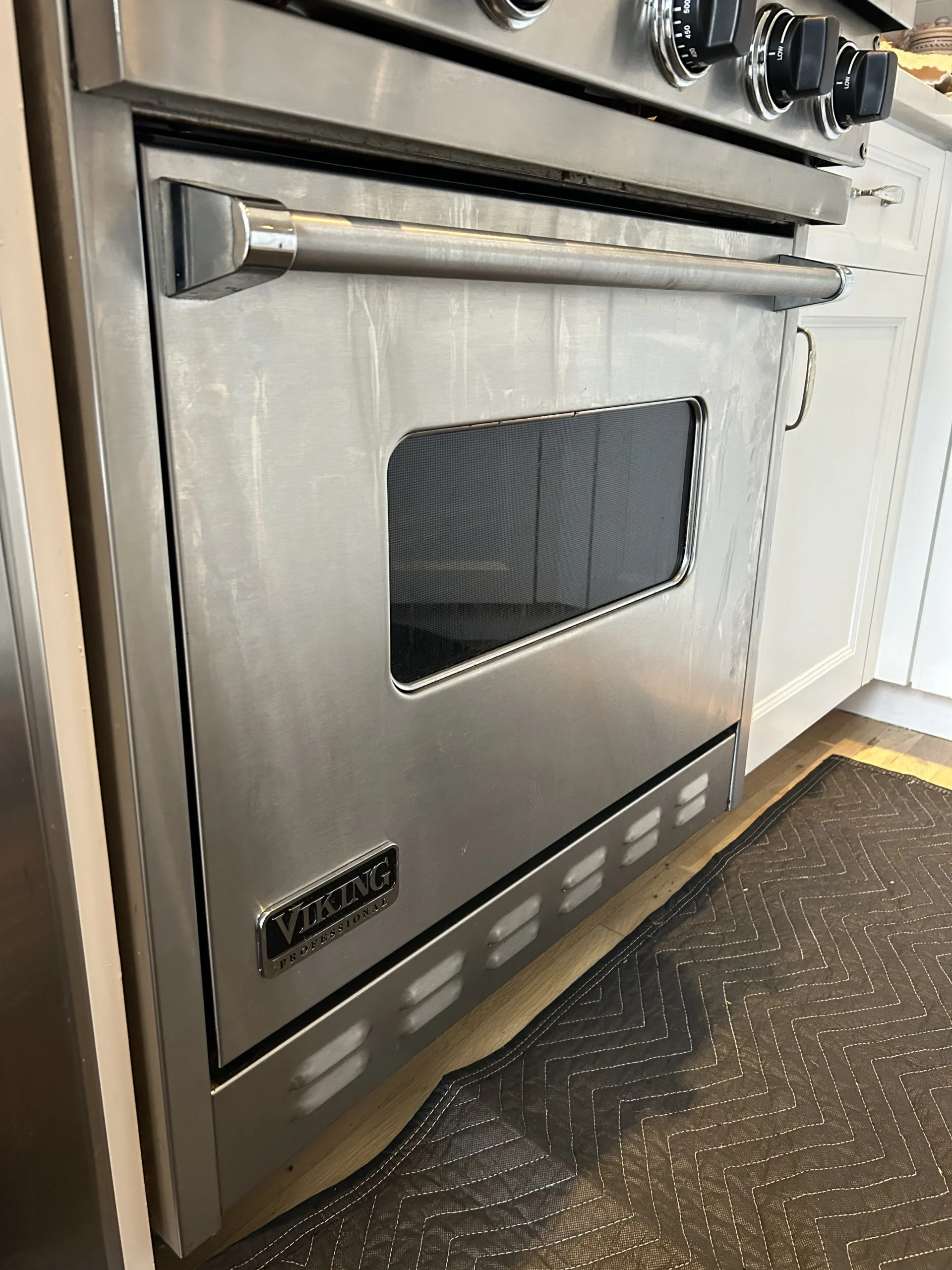 Viking Stove Door Hinge Replacement Service | Expert Appliance Repair